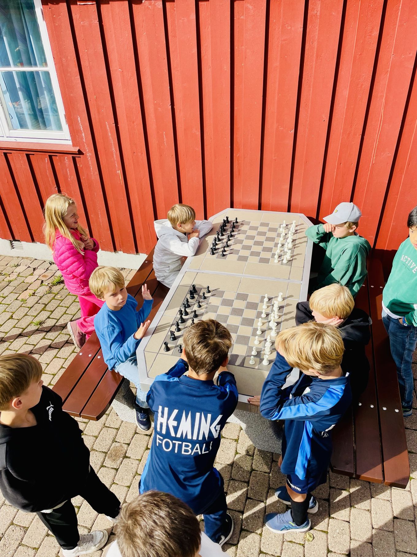 Åpning av de nye sjakkbrettene!